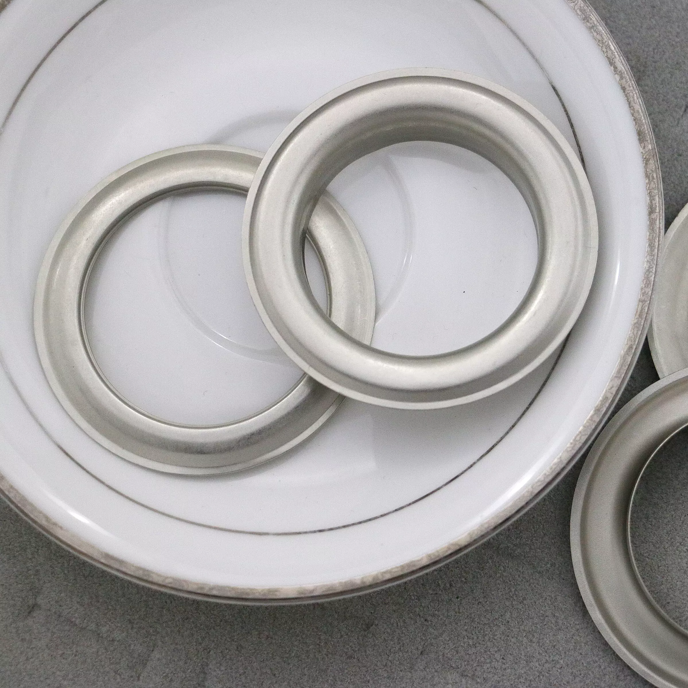 Large Curtain Grommets Size #12/12L (1-9/16")