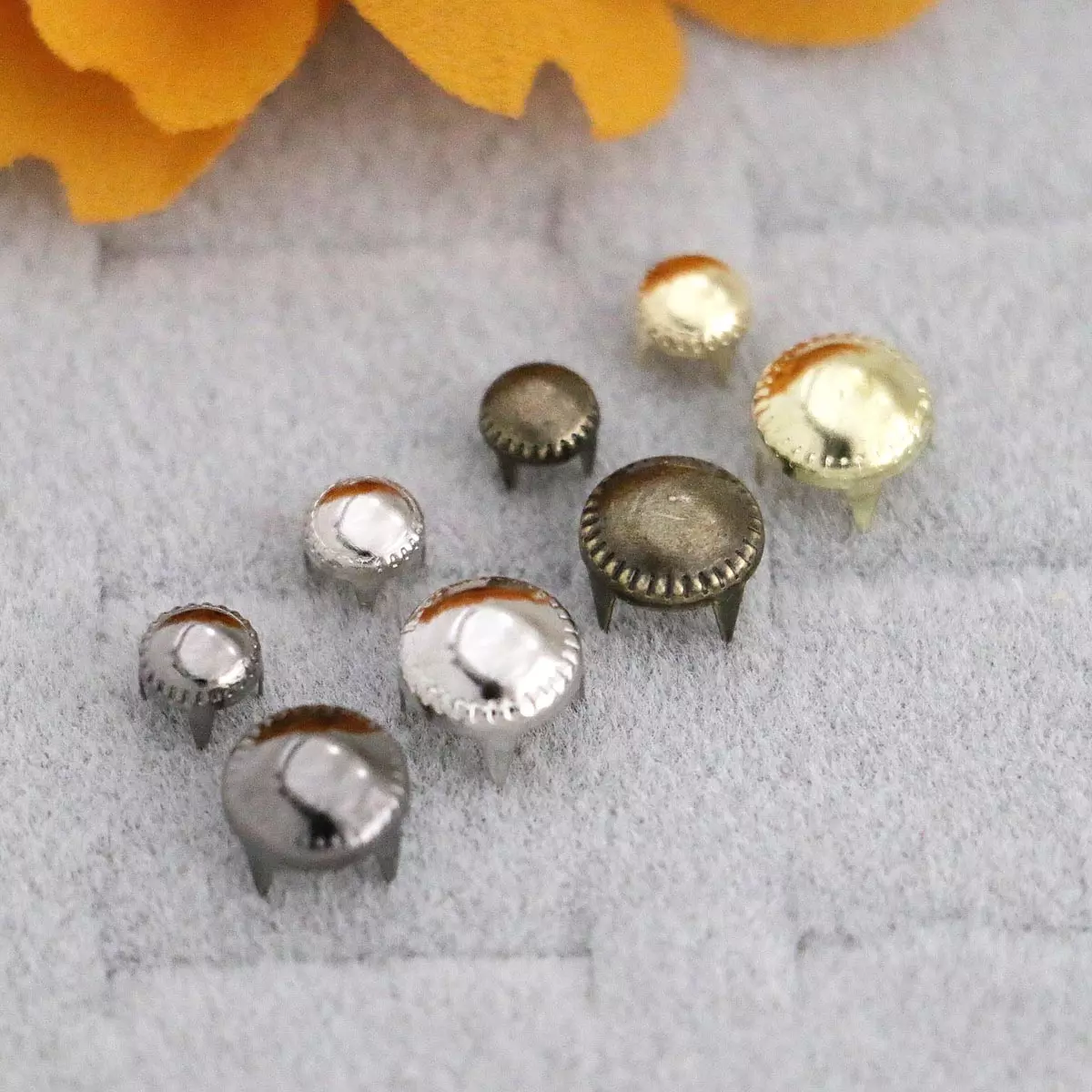 Prong Rivets Pearl | Grommets Depot